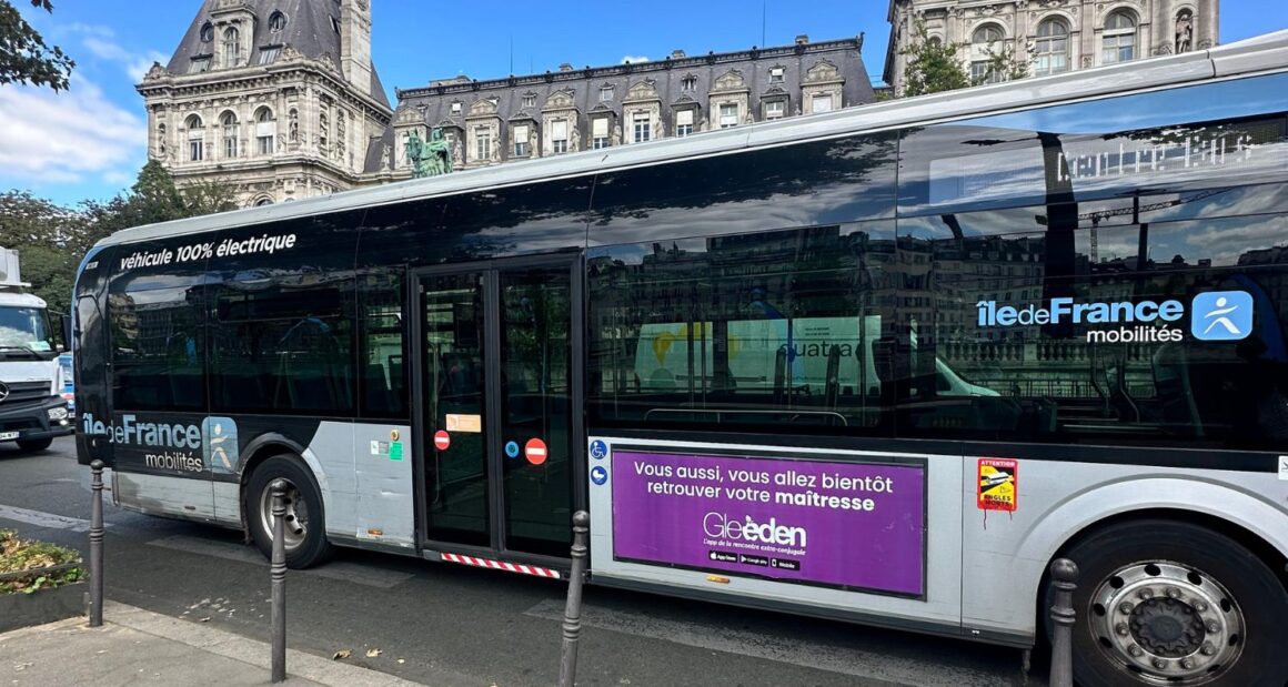 Gleeden fait sa rentrée publicitaire avec humour